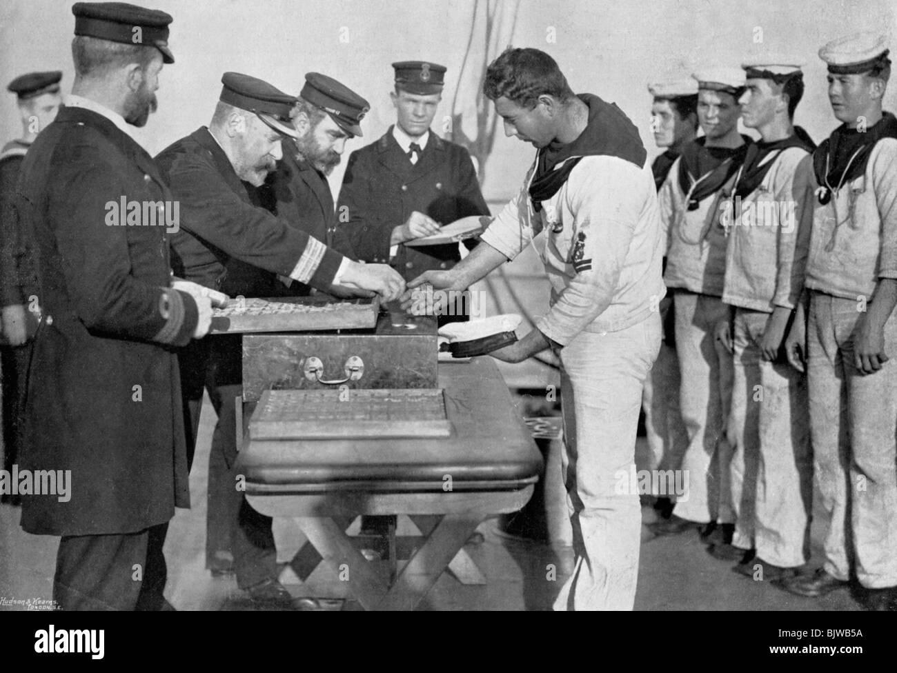 Royal navy uniform victorian hi-res stock photography and images - Alamy