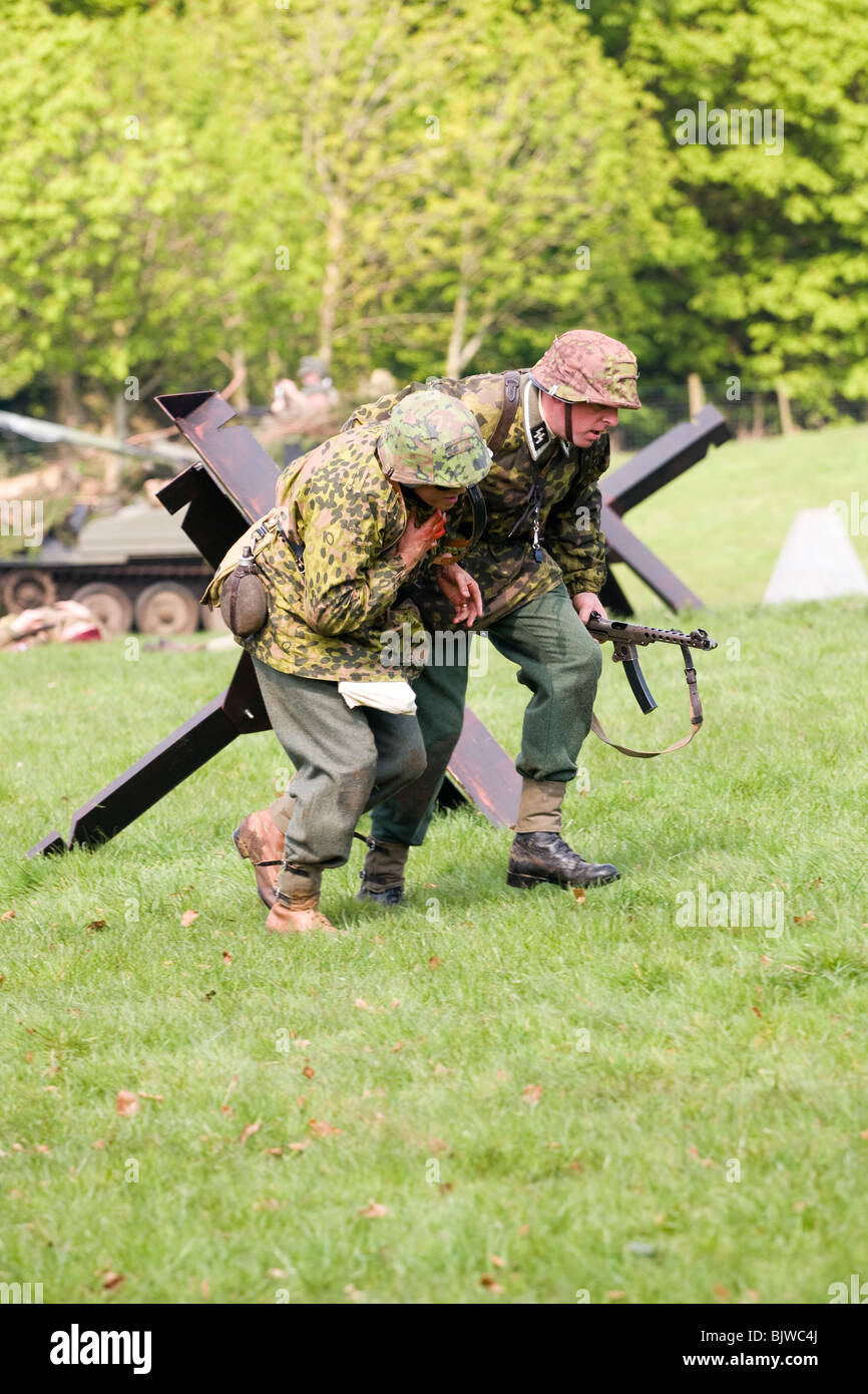 Ww2 Soldier High Resolution Stock Photography and Images - Alamy