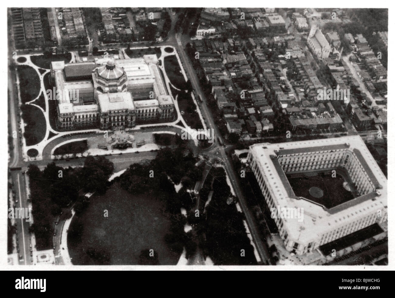 Aerial view of the Library of Congress, Washington DC, USA, from a ...