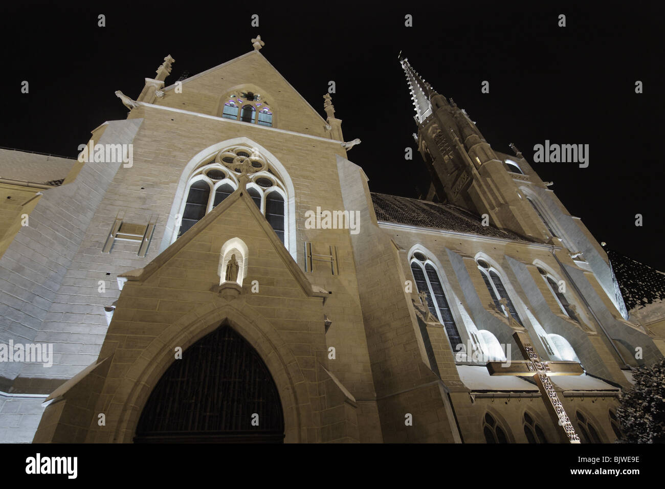 St mary cathedral snow hi-res stock photography and images - Alamy