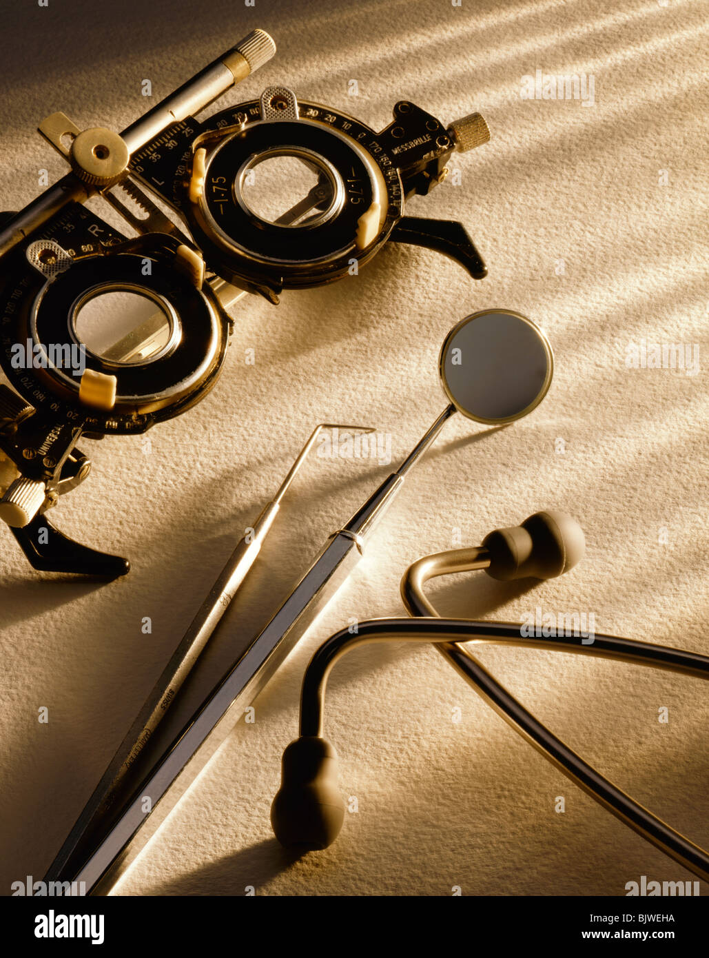 Optometric instruments hi-res stock photography and images - Alamy