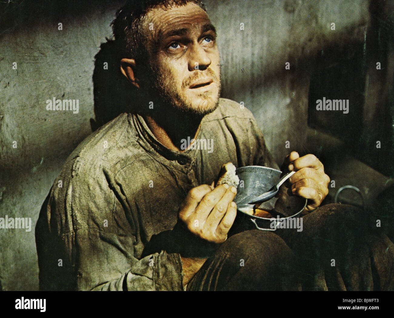 Papillon 1973 steve mcqueen hi-res stock photography and images - Alamy