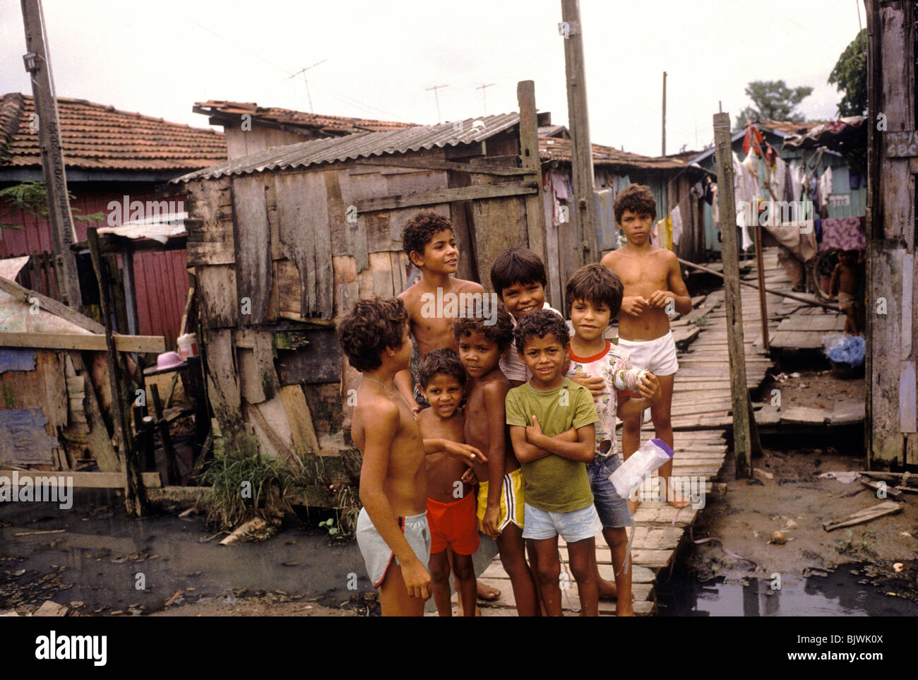Rio de janeiro street boys hi-res stock photography and images - Alamy