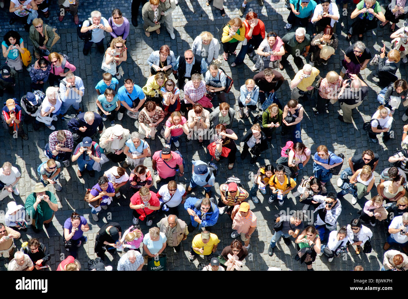 Crowd aerial view hi-res stock photography and images - Alamy