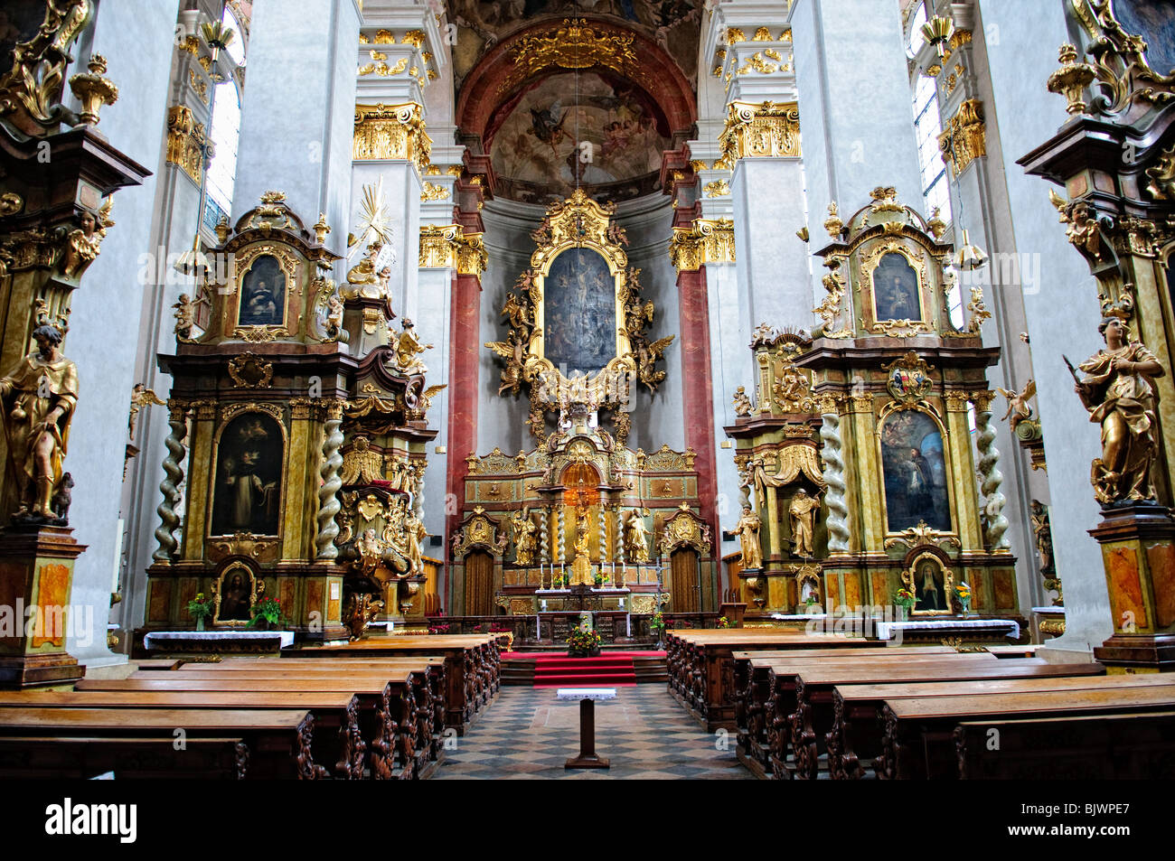 Art in cathedrals hi-res stock photography and images - Alamy