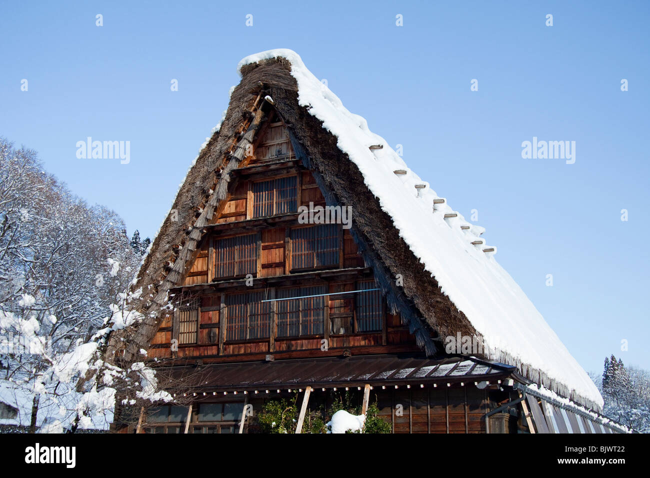 Japan thatched roof house hi-res stock photography and images - Alamy