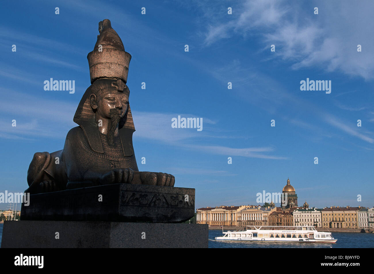 Russia,St Petersburg,sphinx debarcadere,Neva river Stock Photo - Alamy