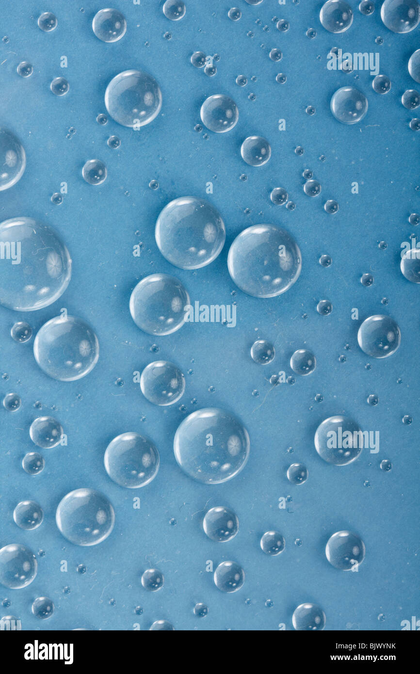 Air drop water hi-res stock photography and images - Alamy