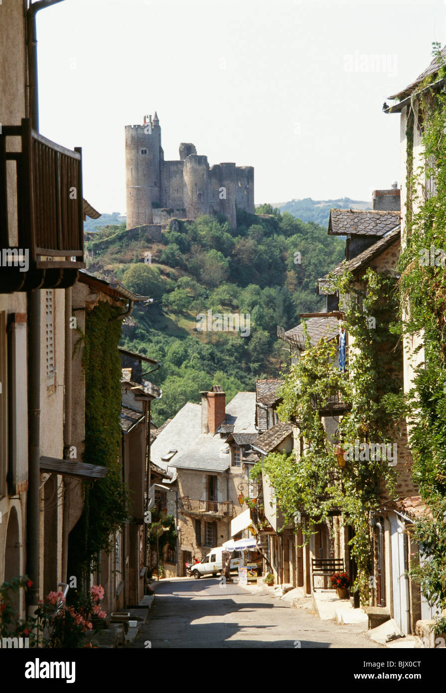 Ancient castle in perigord hi-res stock photography and images - Alamy