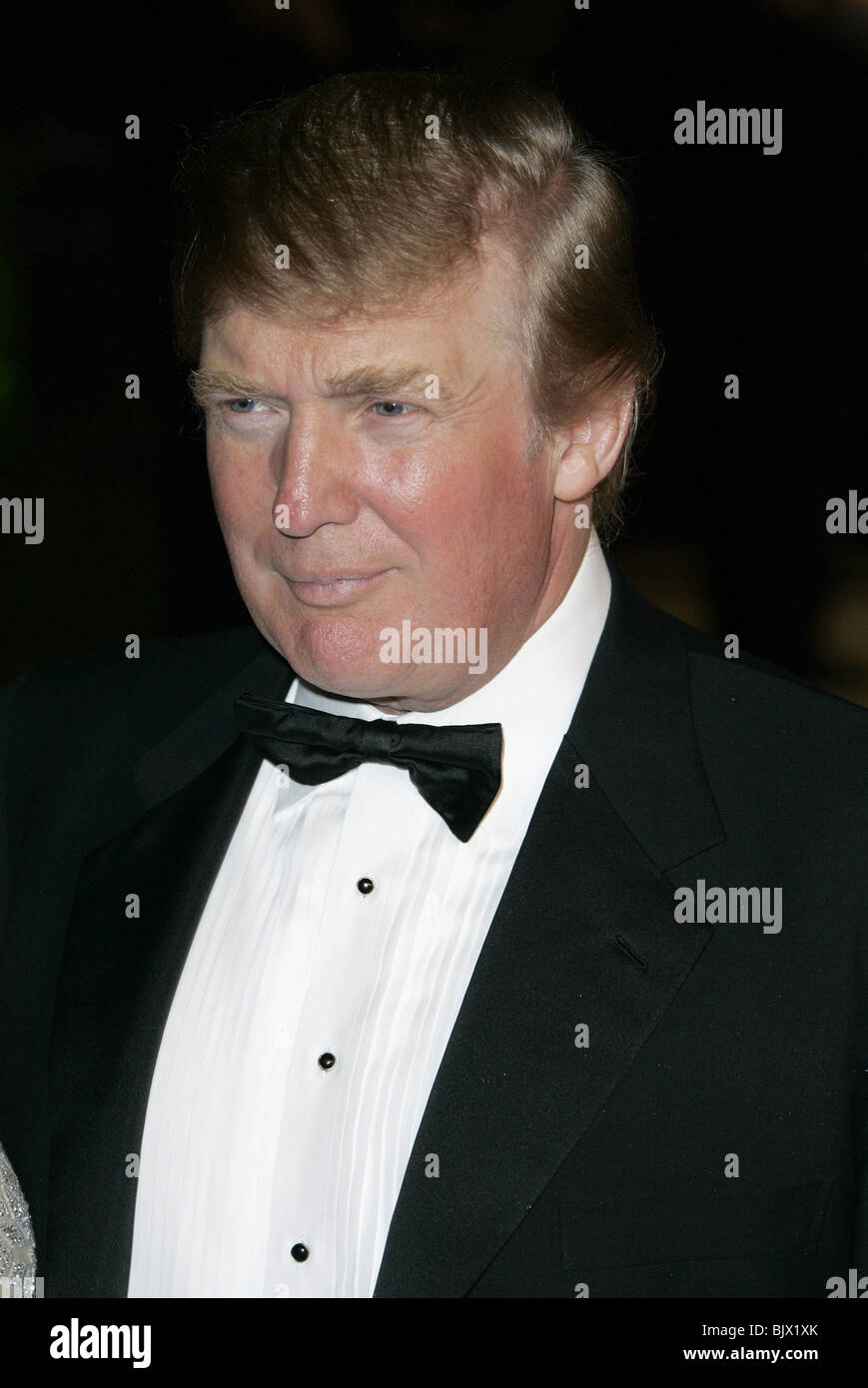 DONALD TRUMP VANITY FAIR OSCAR PARTY 2005 MORTONS WEST HOLLYWOOD LA USA ...