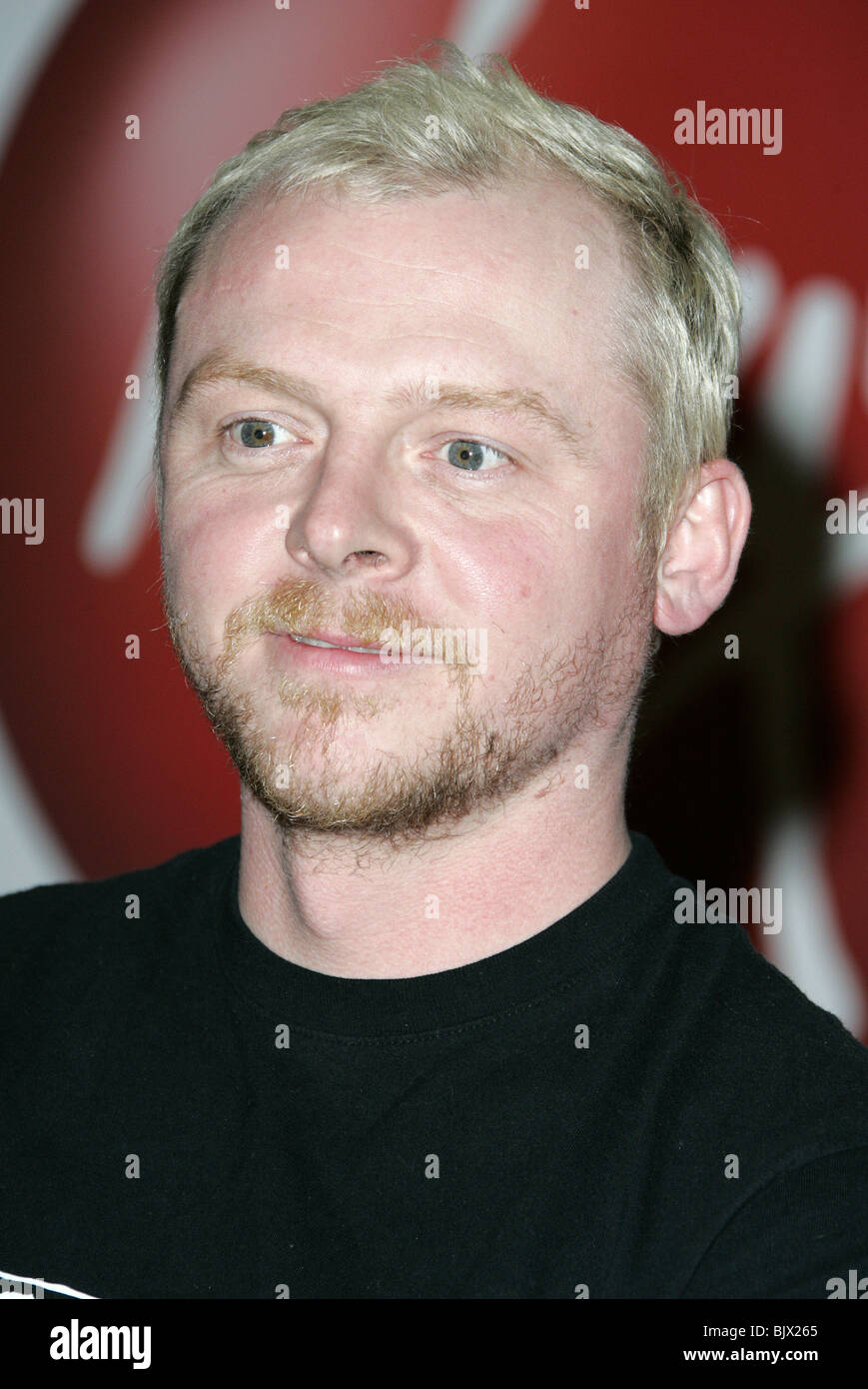 SIMON PEGG SHAUN OF THE DEAD DVD SIGNING VIRGIN MEGASTORE LOS ANGELES ...