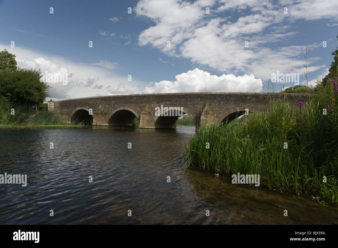 felmersham bridge bedfordshire england Stock Photo - Alamy