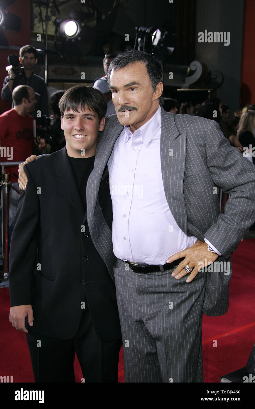 BURT REYNOLDS & QUENTIN LONGEST YARD WORLD PREMIERE CHINESE THEATRE ...