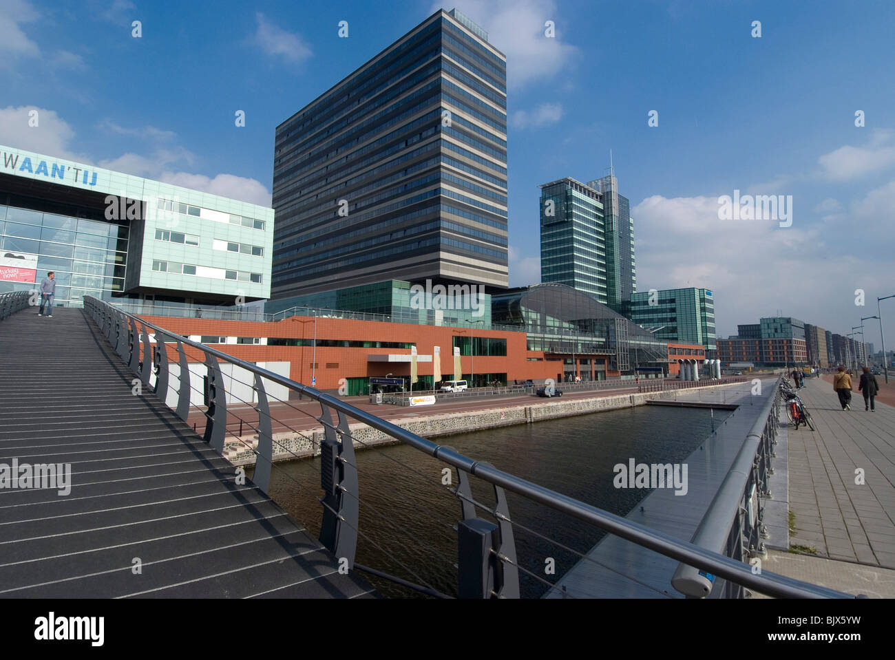 Movenpick Hotel in the newly developed area of the Eastern docklands ...