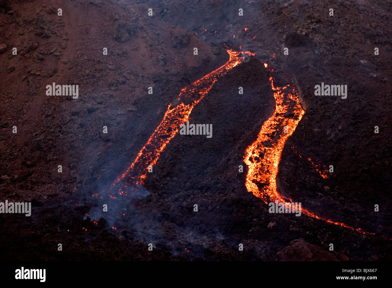 Volcanic eruption at Fimmvorduhals Iceland - Floating lava in streams ...