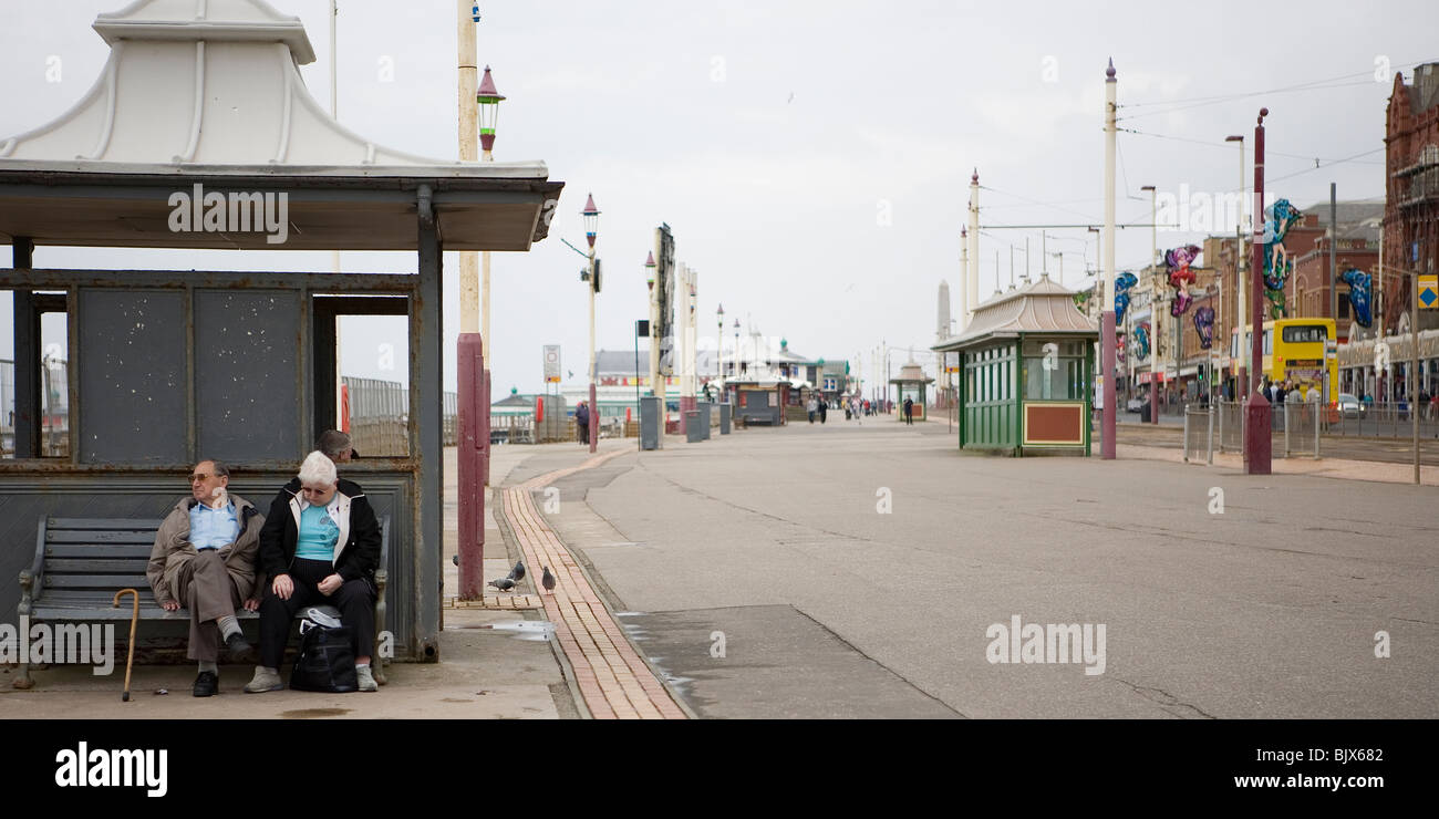 Rundown seaside town uk hi-res stock photography and images - Alamy