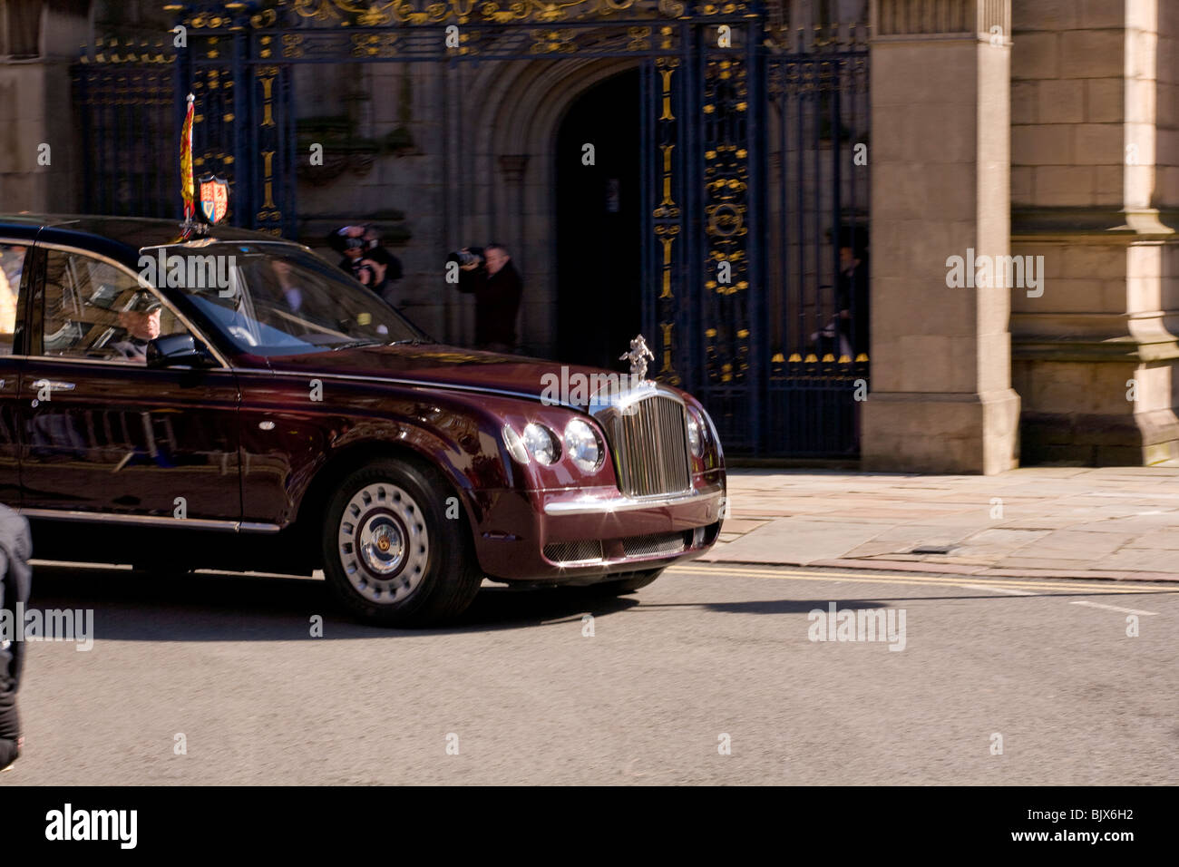 Her Majesty The Queen's State Bentley Limousine drives past Derby ...