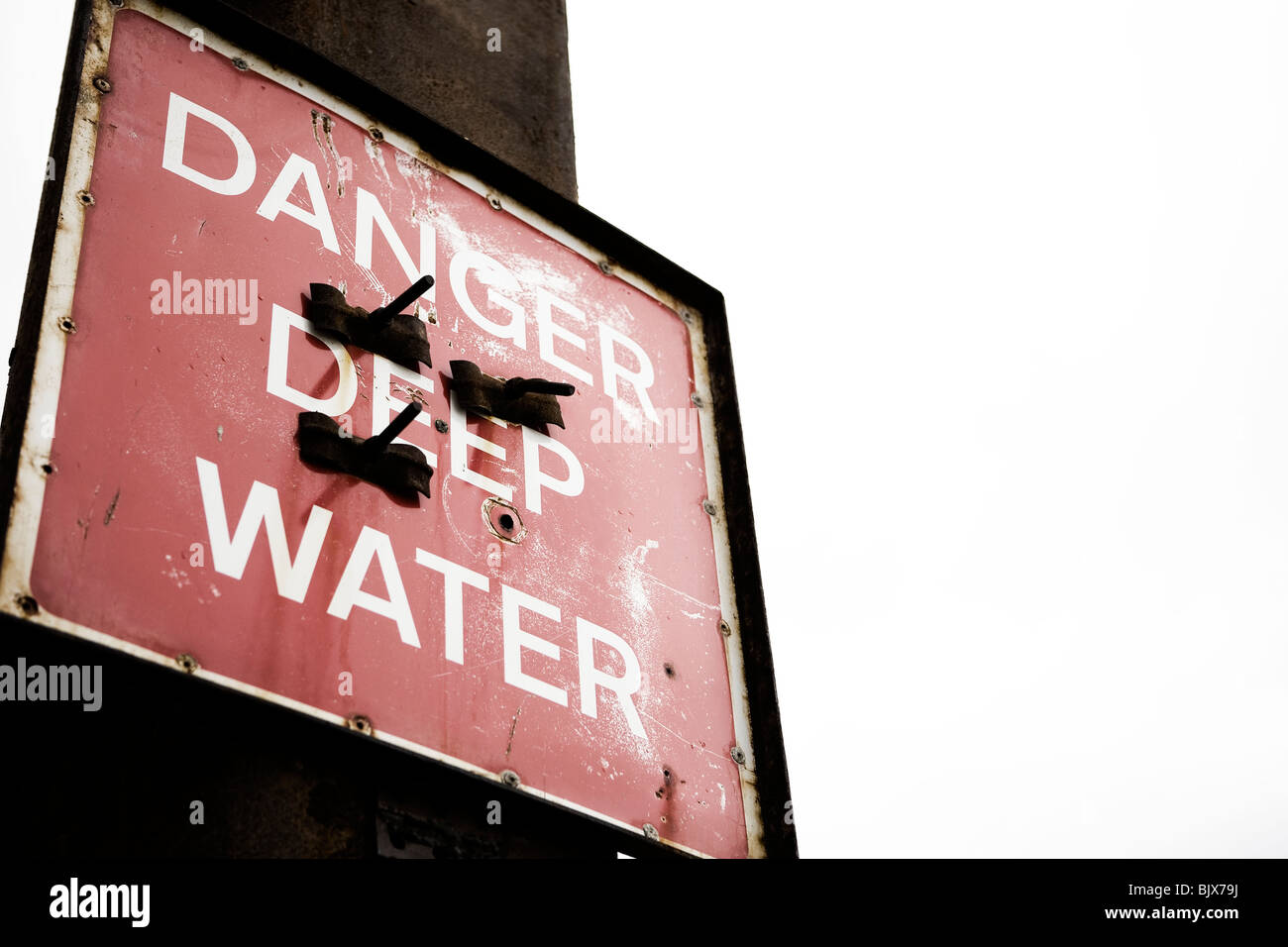 Danger deep water sign edge hi-res stock photography and images - Alamy