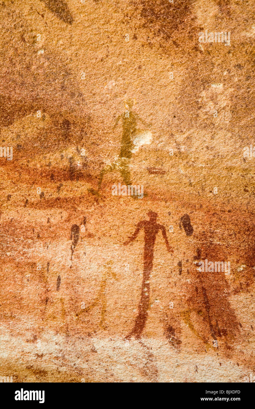Rock art in the Mestakawi Cave in the Wadi Sura area of Gilf Kebir ...