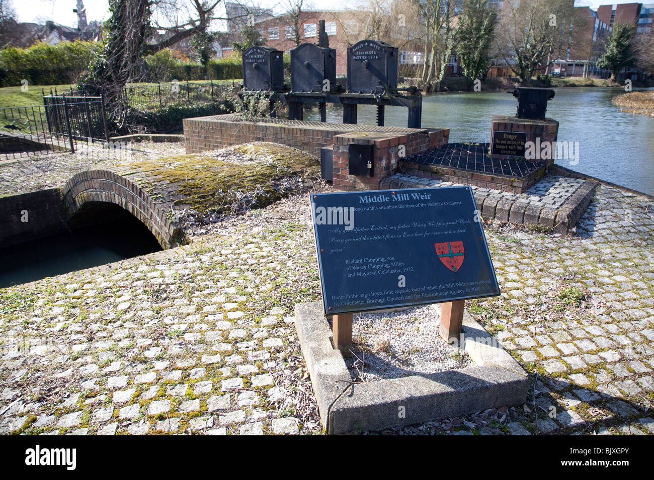 Middle Mill Weir, River Colne, Colchester, Essex Stock Photo - Alamy