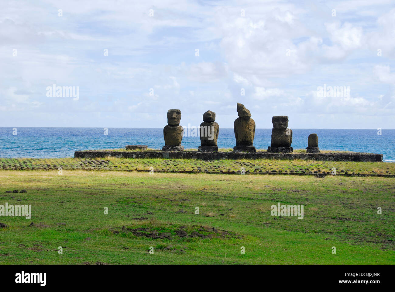 Moai statues in Easter Island, Chile Stock Photo - Alamy