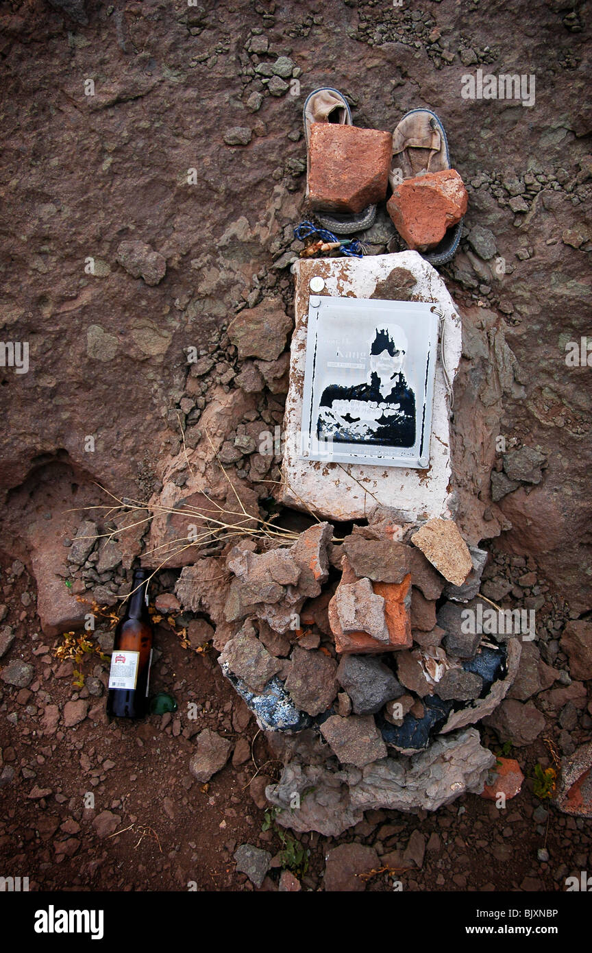 Inca cemetery hi-res stock photography and images - Alamy