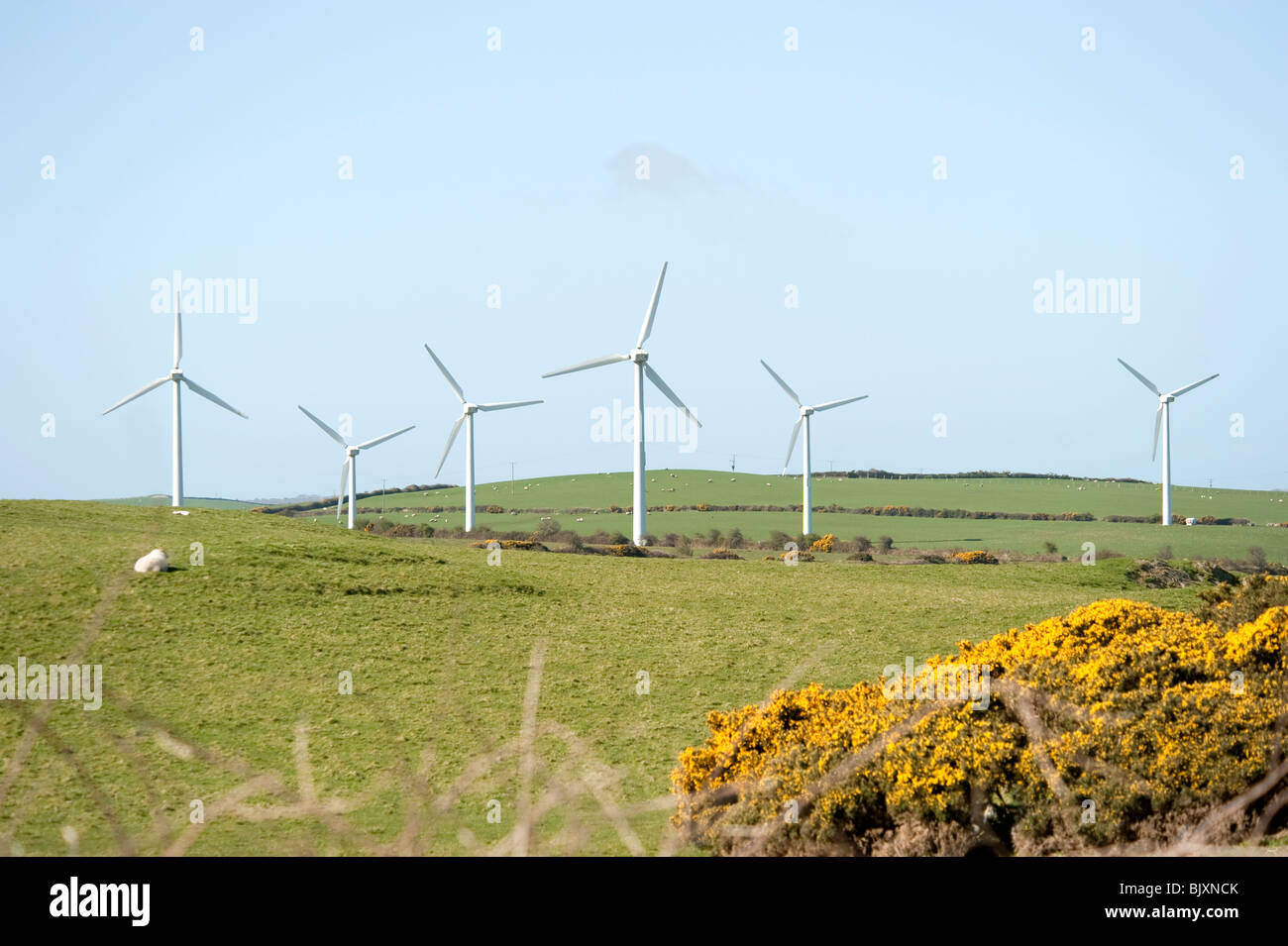 Turbines wind uk hi-res stock photography and images - Alamy