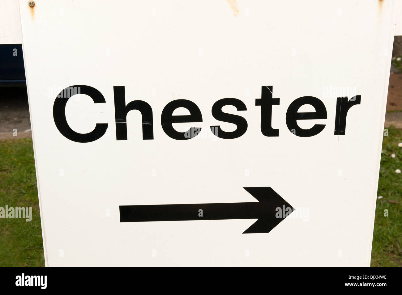 Black and white sign hi-res stock photography and images - Alamy