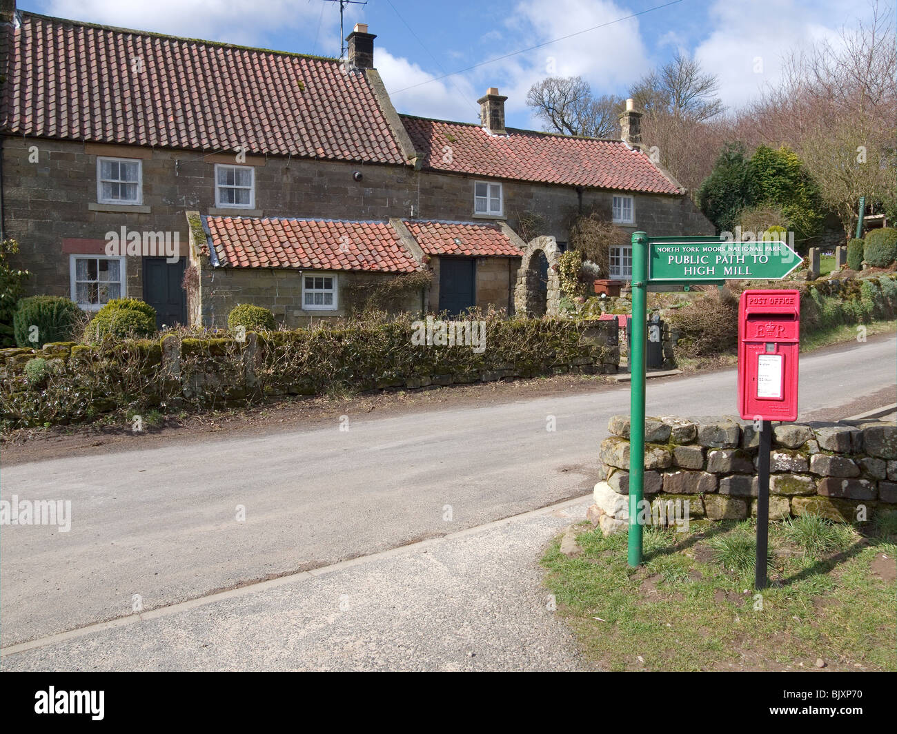The start of the famous spring time daffodil walk at Low Mill Farndale ...