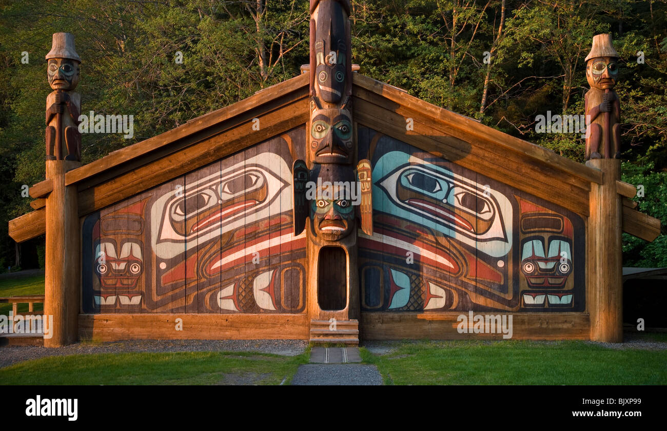 Clan House and totem poles at Totem Bight State Historical Park ...