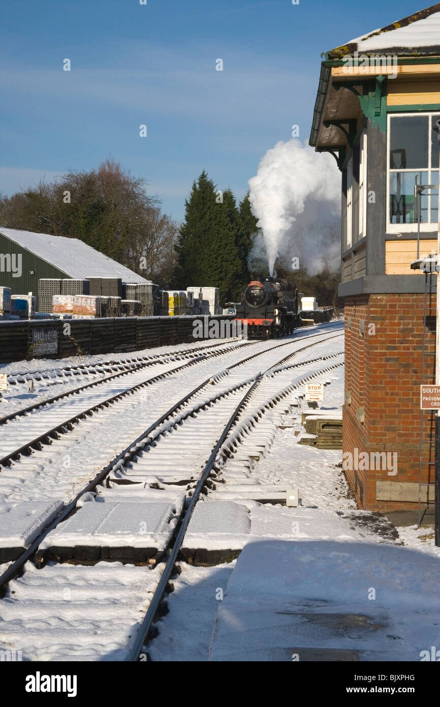 English steam trains in the snow hi-res stock photography and images ...
