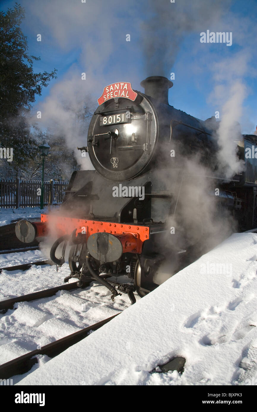 English steam trains in the snow hi-res stock photography and images ...