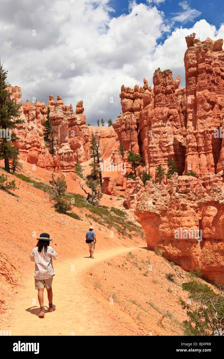 tourists in bryce canyon, utah Stock Photo - Alamy