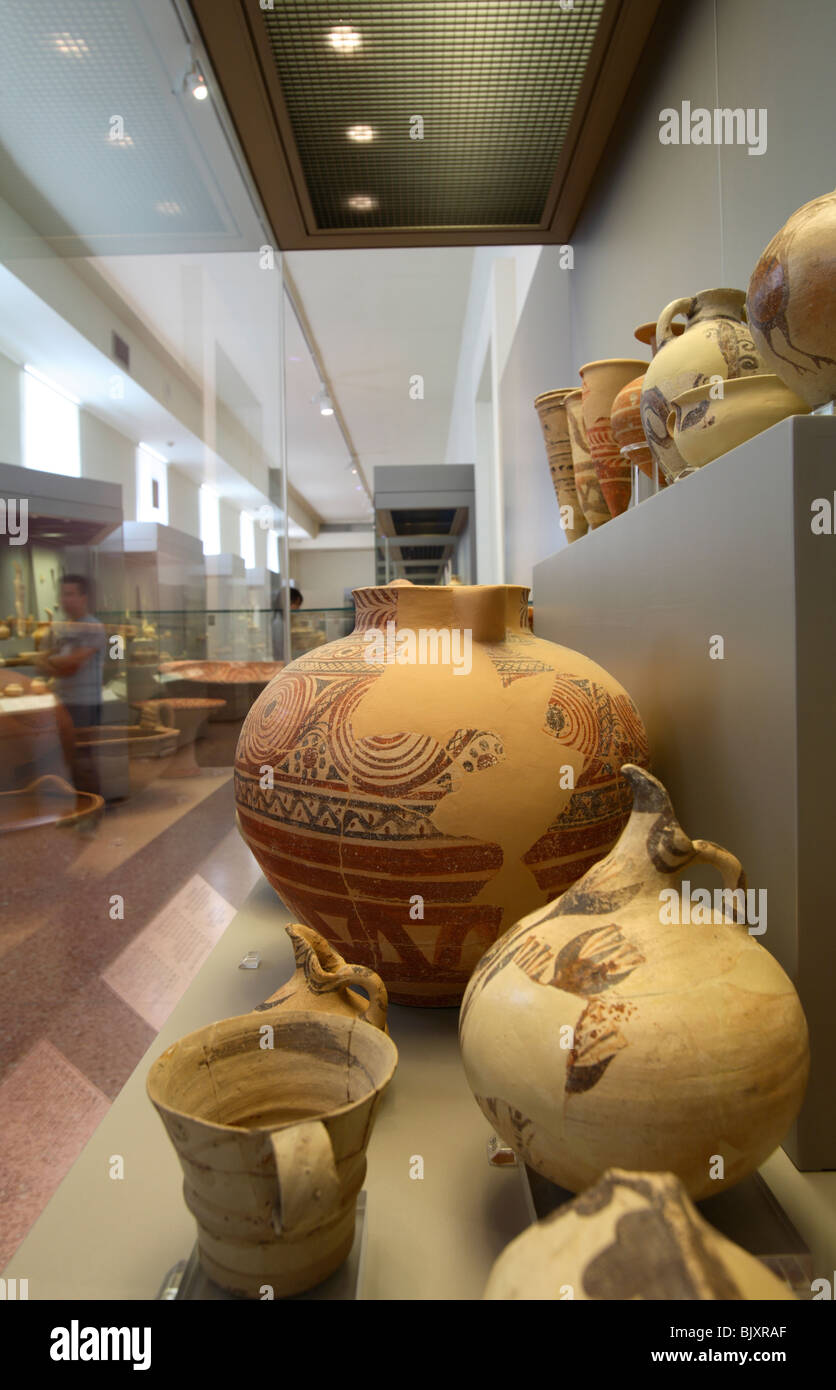 Cycladic pottery hi-res stock photography and images - Alamy