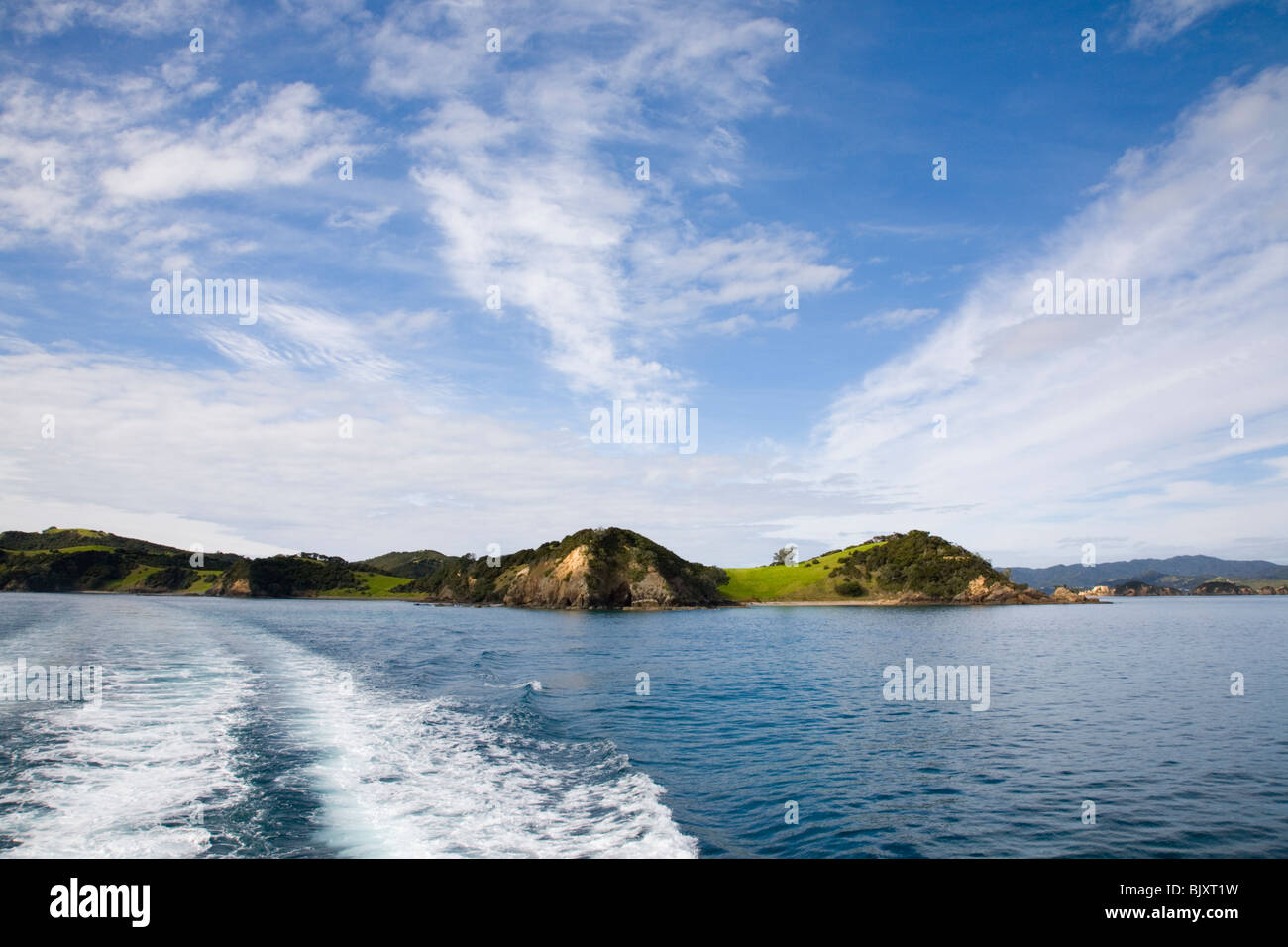 Urupukapuka island bay islands new hi-res stock photography and images ...