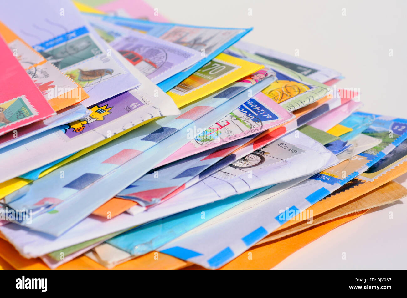 Stamped envelopes hi-res stock photography and images - Alamy