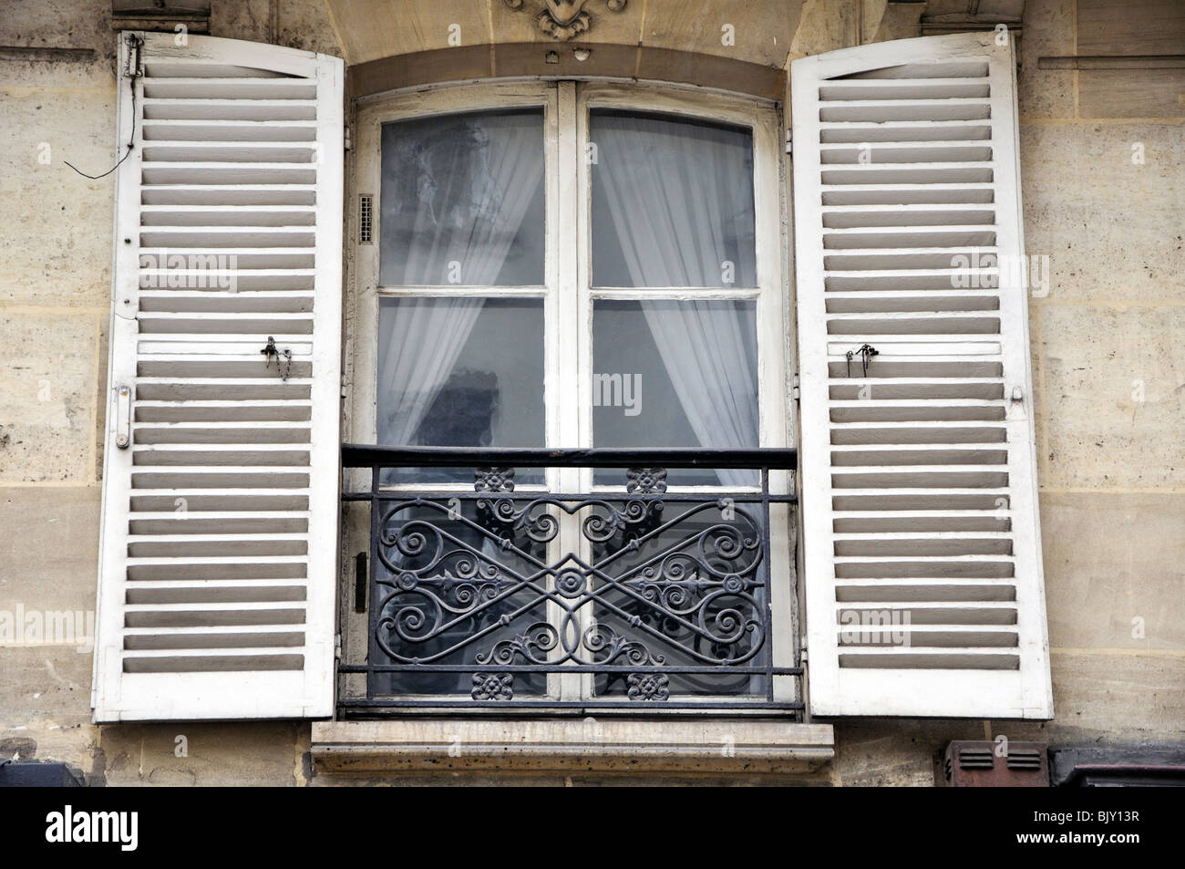 White window shutters paris hi-res stock photography and images - Alamy