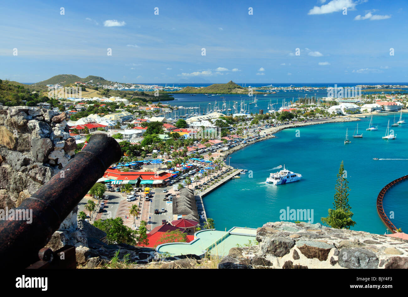 St maarten caribbean harbour hi-res stock photography and images - Alamy