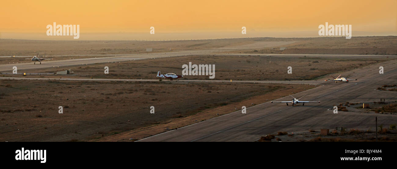 Air force airfield hi-res stock photography and images - Alamy