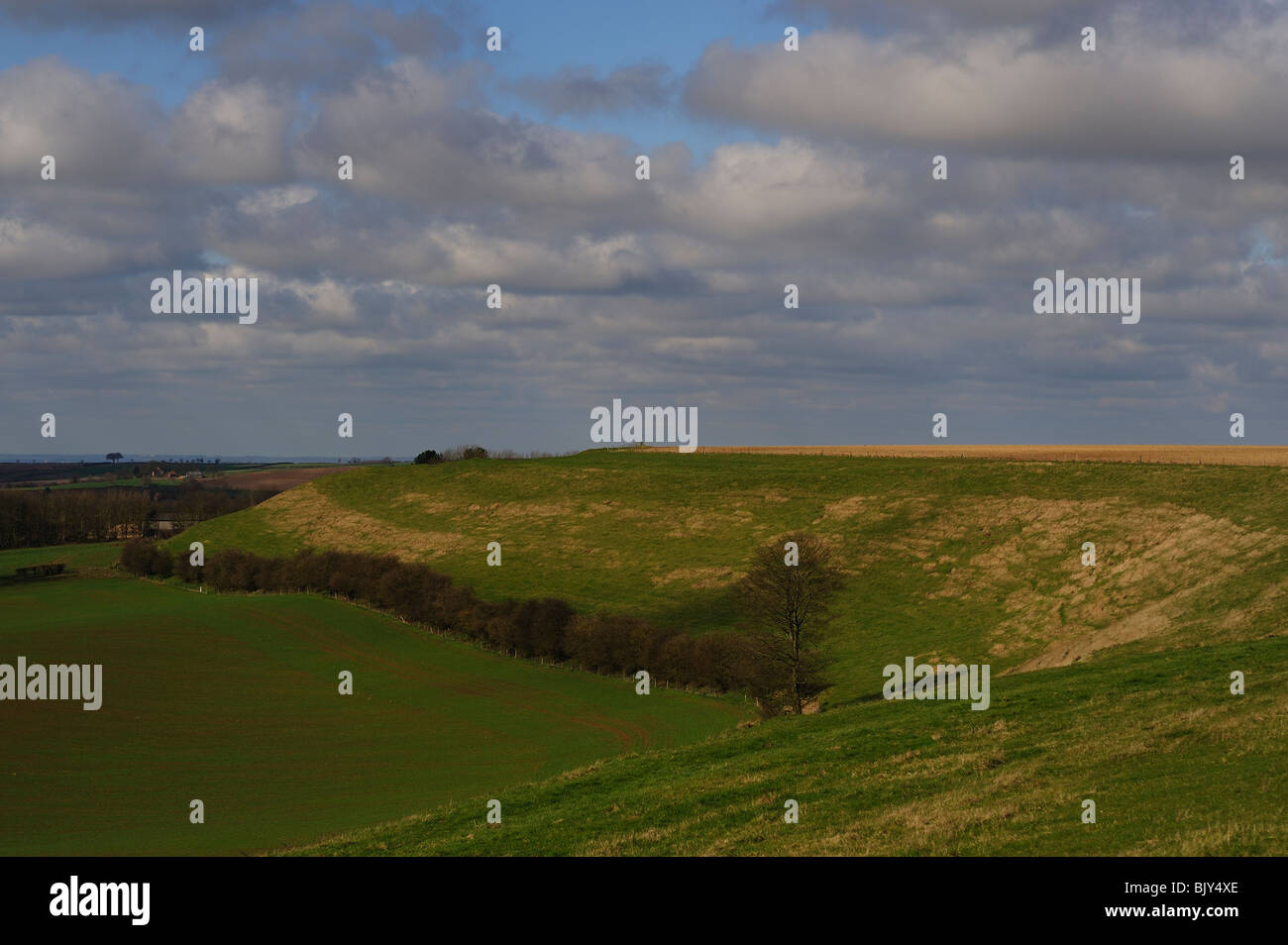 Field farm lincolnshire wolds hi-res stock photography and images - Alamy