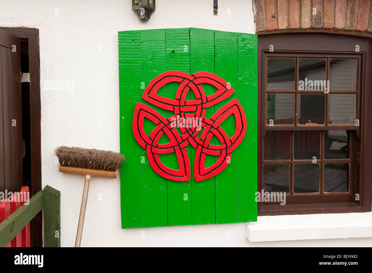 Welsh knot hi-res stock photography and images - Alamy