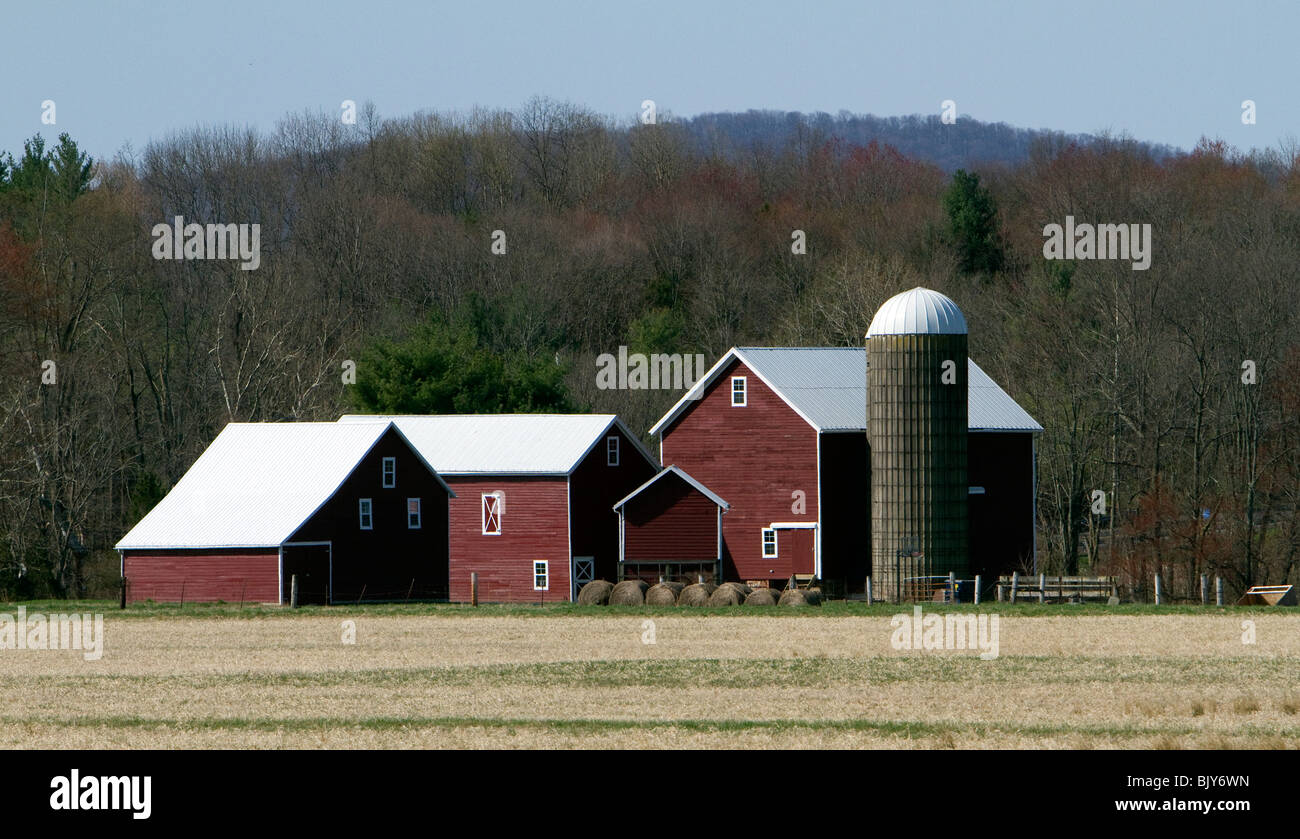 American barns hi-res stock photography and images - Alamy