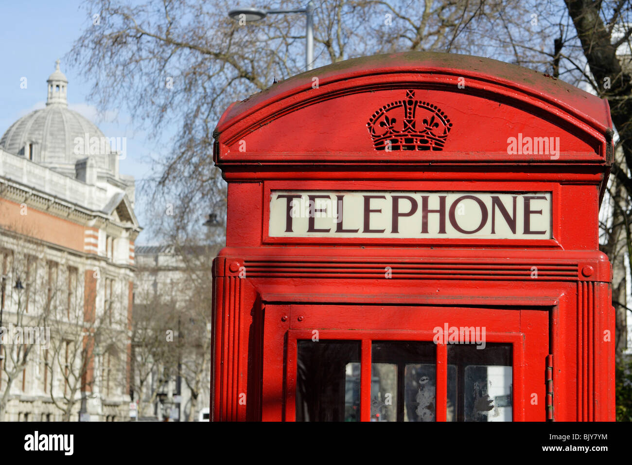 Classic red telephone box hi-res stock photography and images - Alamy