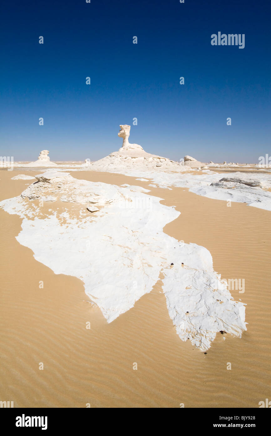 Inselberg the white desert surrounds the oasis of farafra hi-res stock ...