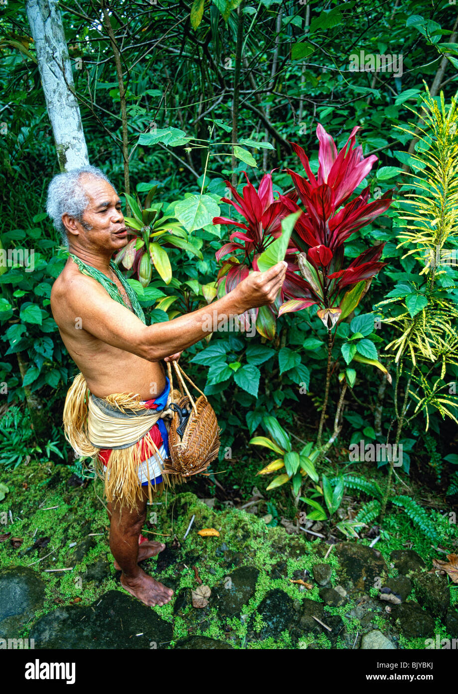 Micronesian culture hi-res stock photography and images - Alamy
