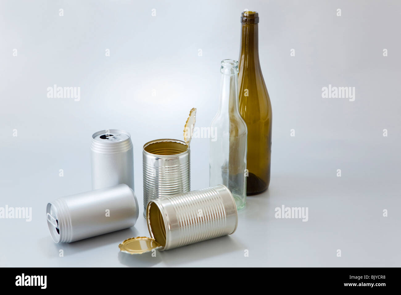 Cans And Bottles High Resolution Stock Photography and Images - Alamy