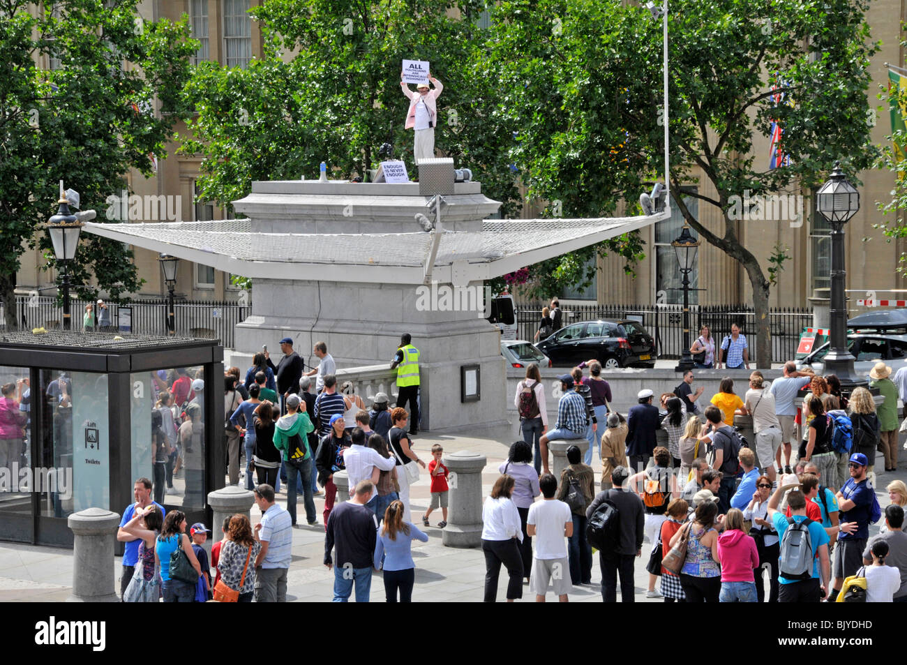 Fourth plinth trafalgar square hi-res stock photography and images - Alamy