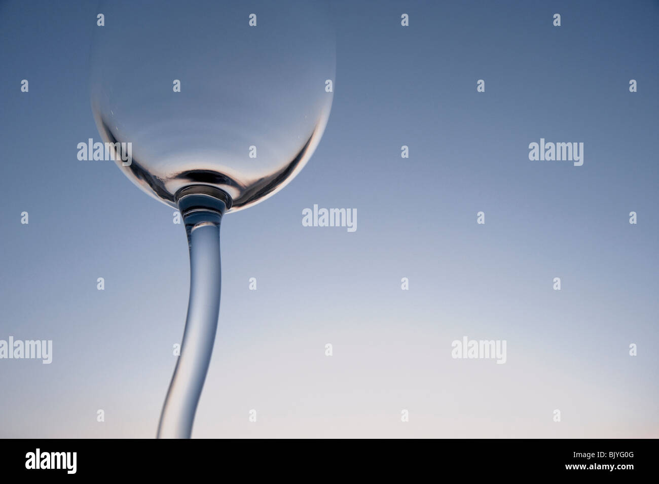 Curved glass hi-res stock photography and images - Alamy