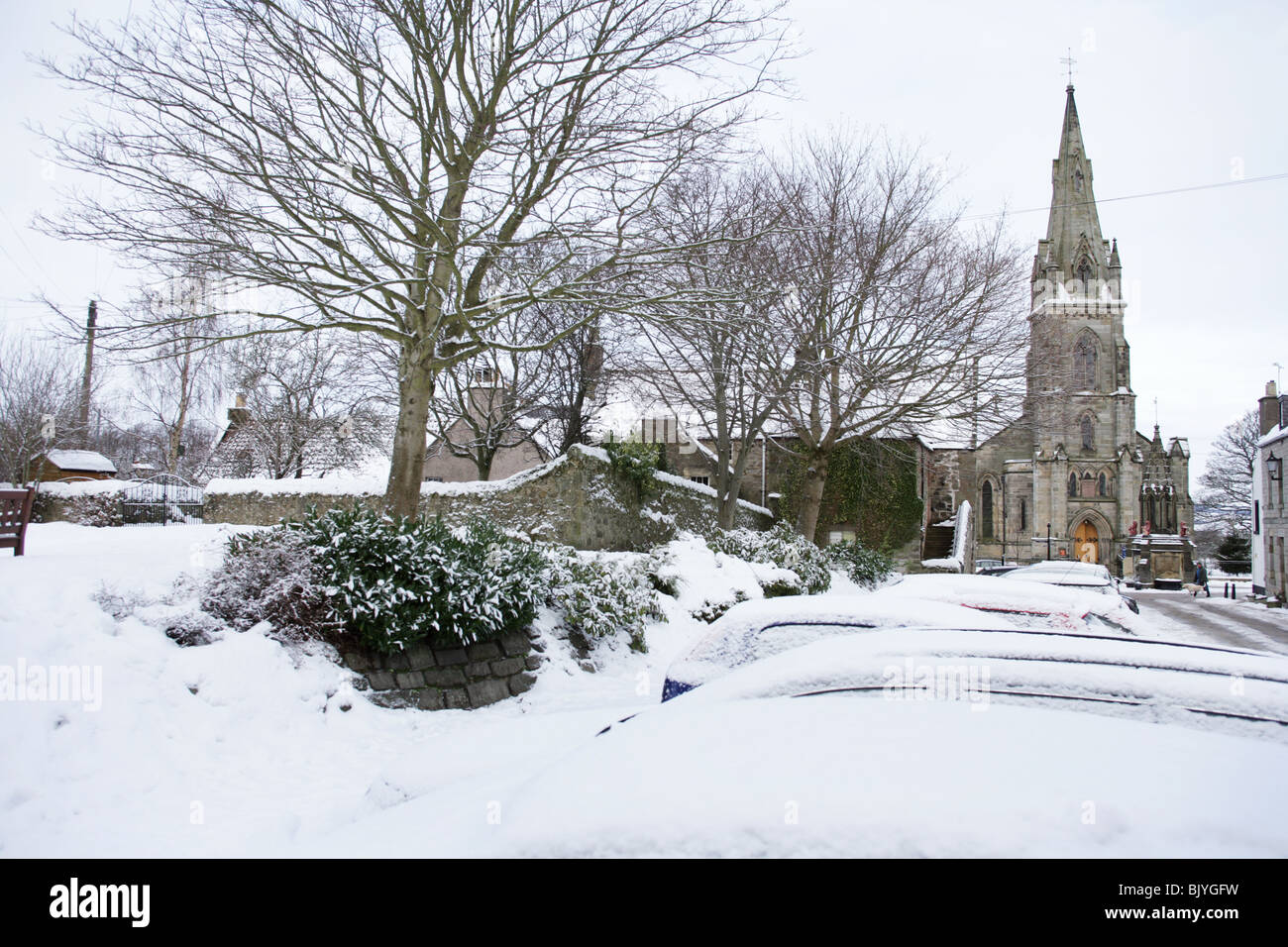 Falkland village with a covering of snow Stock Photo - Alamy