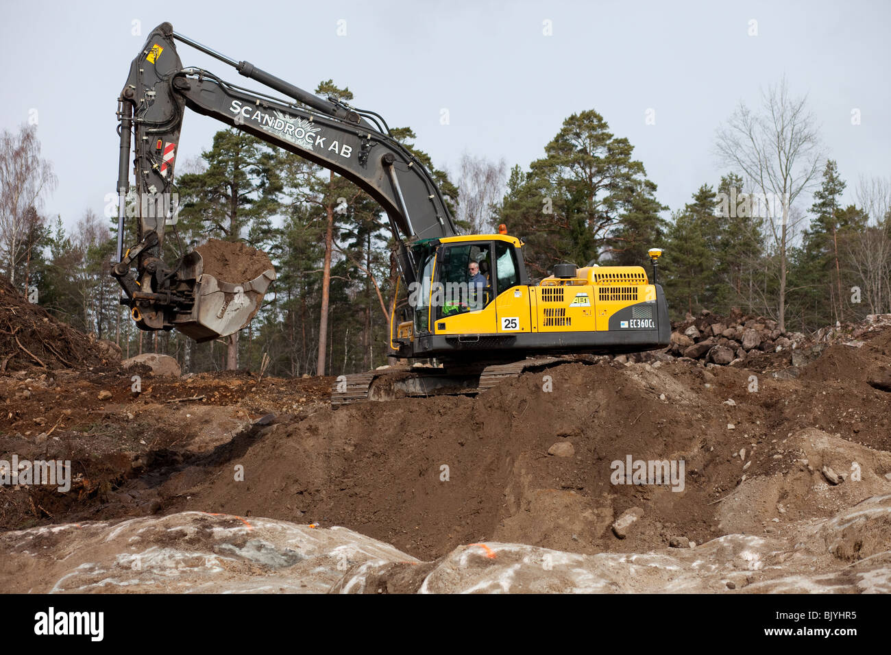 Horizontal excavator hi-res stock photography and images - Alamy